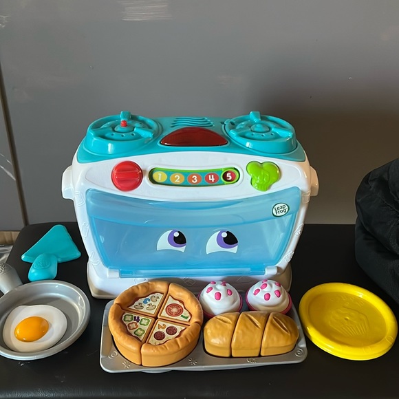 Leapfrog | Toys | Leapfrog Kitchen Oven Playset W Food | Poshmark